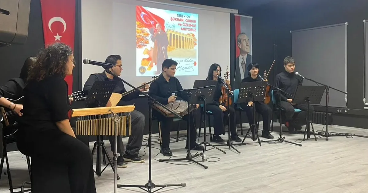 Öğrenciler Gazi Mustafa Kemal Atatürk’ü saygıyla andı - Yalova Haberleri