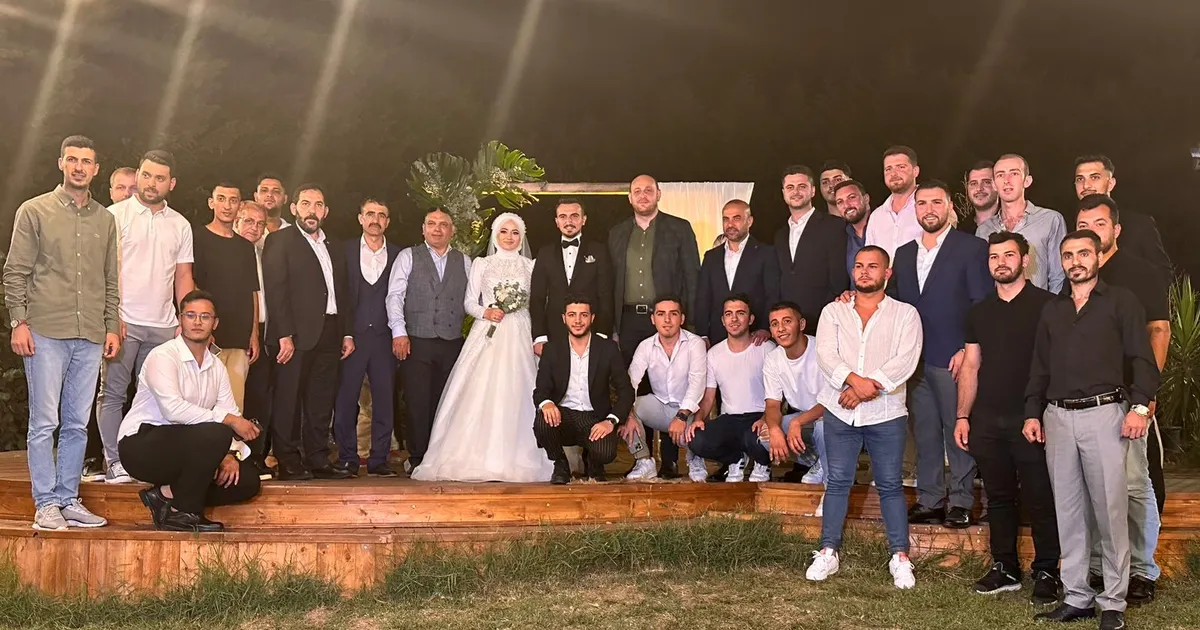 Yalova İl Gençlik Kolları Yöneticilerinden Mustafa Fidir’in Düğünü ...