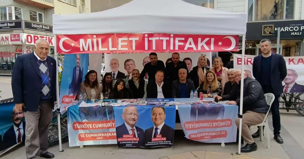 Binicioğlu’ndan Millet İttifakı standına destek ziyareti - Yalova Haberleri
