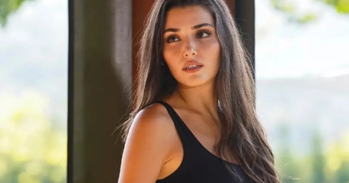 Hande Erçel kimdir? Bambaşka Biri Leyla Gediz kimdir? Bambaşka Biri ...