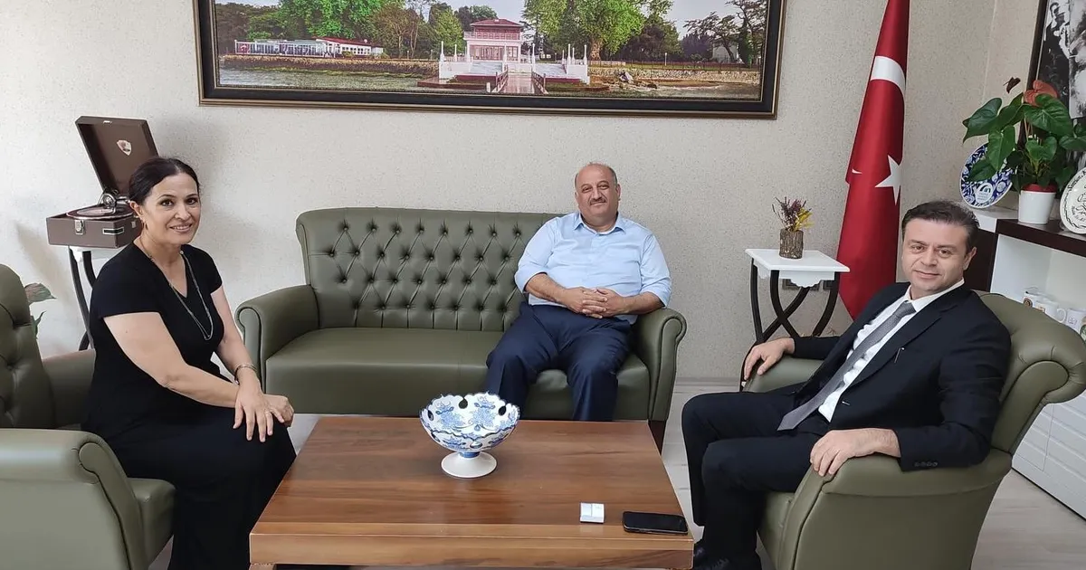 Halil İbrahim Akmeşe, Karakuş ile Yurtsever’i makamında misafir etti ...